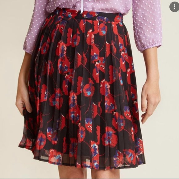 Modcloth | Skirts | Modcloth Poppies Floral Pleated Skirt | Poshmark